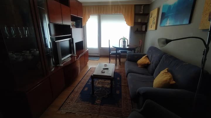 Piso De Tres Habitaciones - Laredo, España