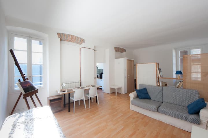 Casa Degli Artisti - The House Of Travelers - Como