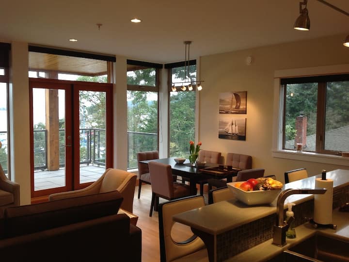 Ocean View Apartment On Salt Spring Island - Salt Spring Island