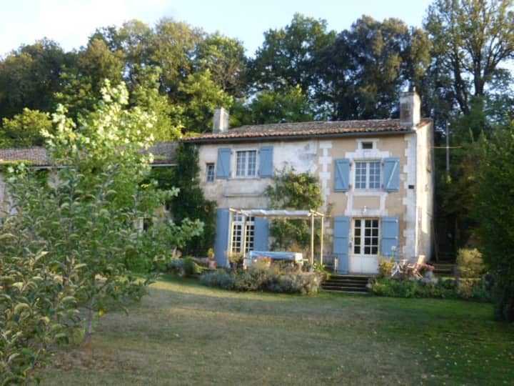 Les Jesuites The Farmhouse Angouleme - Angoulême