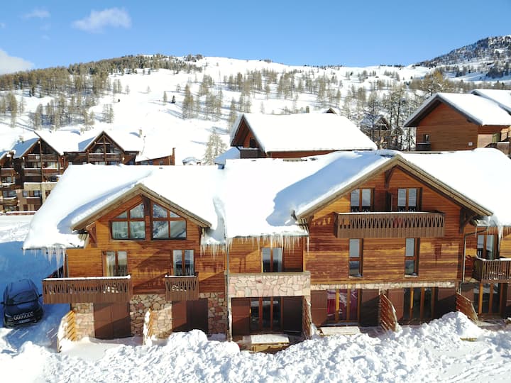 Vars Les Claux -Face Aux Pistes De Ski- Chalet 16 - Ceillac