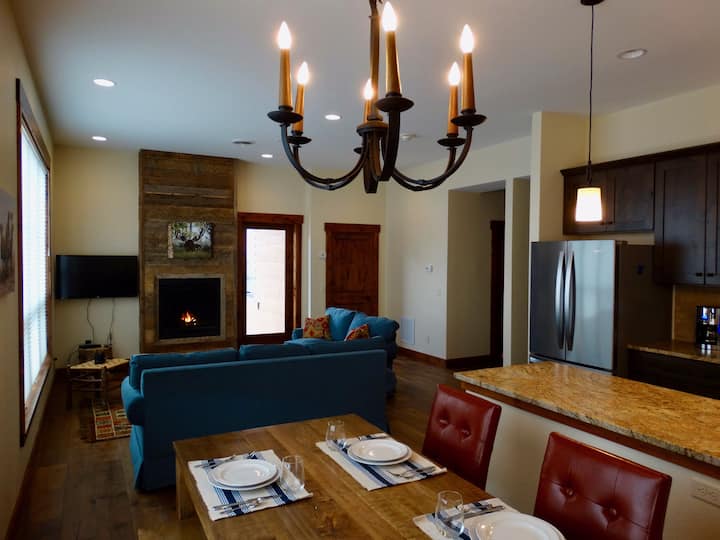 Wonderland Eco Lodge Condo 1 Block To Yellowstone - Gardiner, MT