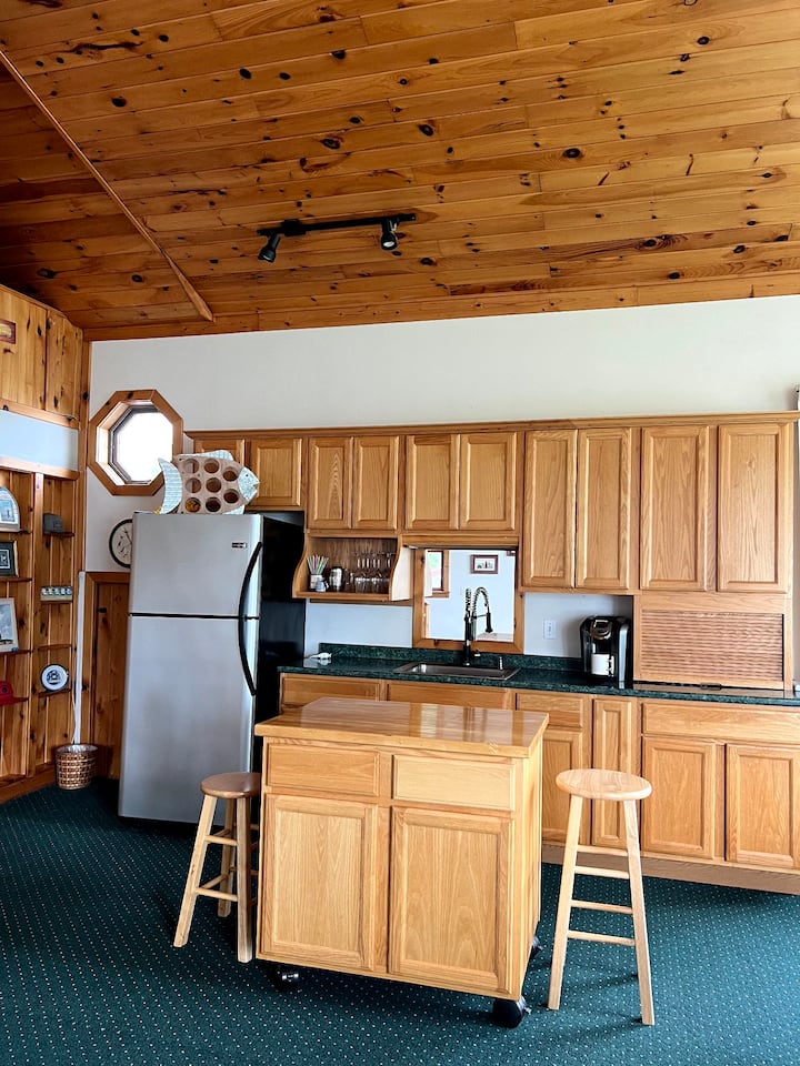Spacious Private Room And Bath Overlooking Lake - Bemus Point, NY