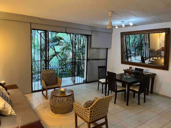 Depa Céntrico En Marbella Vallarta | Alberca A/c - Puerto Vallarta