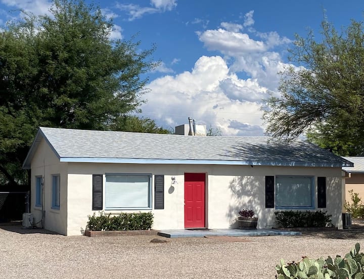 Modern House Retreat In Central Tucson - UNIVERSITY OF ARIZONA, Tucson