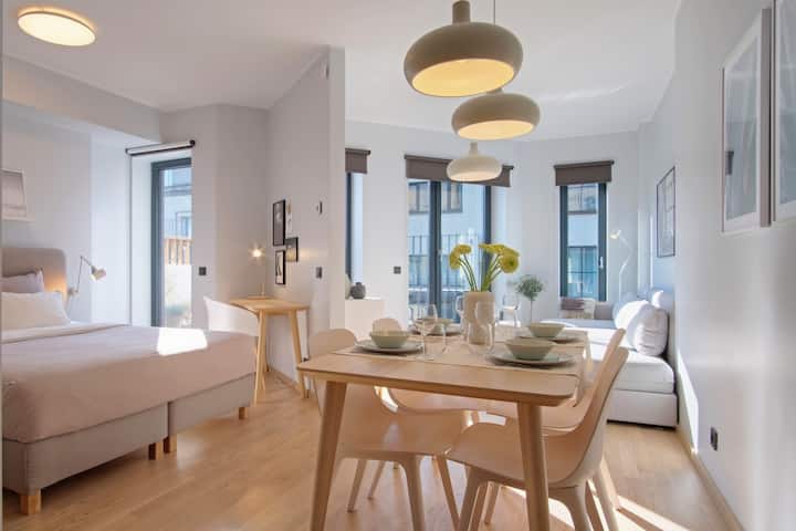 Chic Light Filled W Terrace • Old Town 10 Min - Tallin