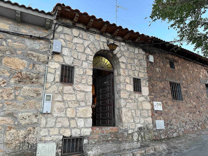 Bodega Típica En El Molar Para Eventos - El Molar