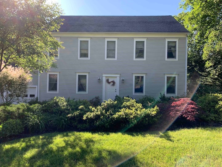 Stunning Cape Escape Close To Nature And Beaches. - Falmouth, MA