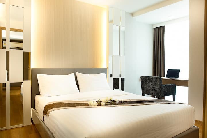 Breezy Condo Next To St Food&night Life: Ix - Bangkok