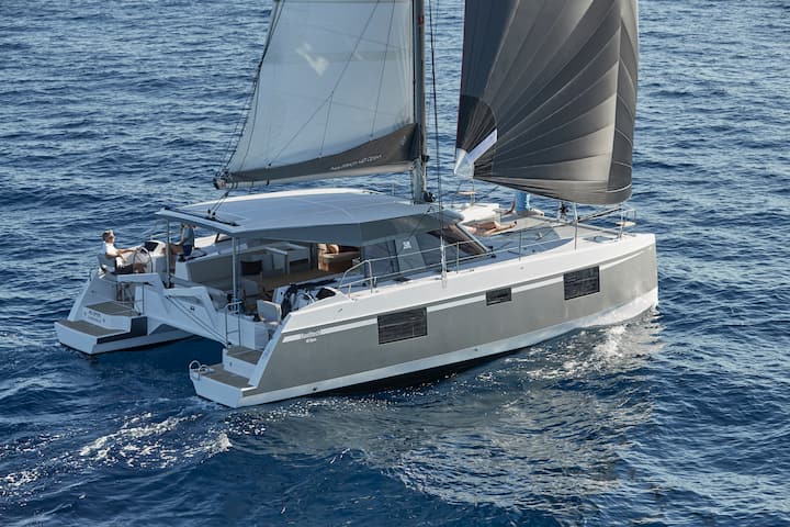 Nuitée, Balade Sur Un Catamaran D'exception..... - La Grande-Motte