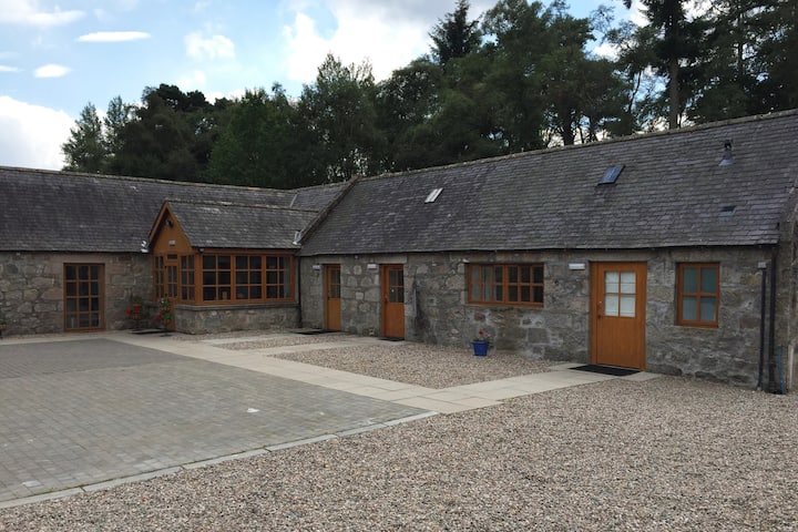 Tomidhu Steading - The Cow Shed - Ballater