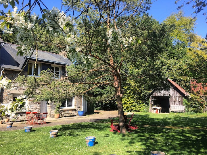 Agréable Maison à La Campagne Avec Grand Jardin - Lohéac