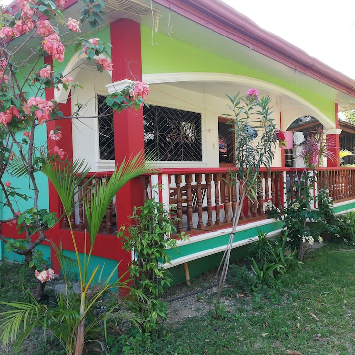 Cocobanana Lodging - Puerto Galera