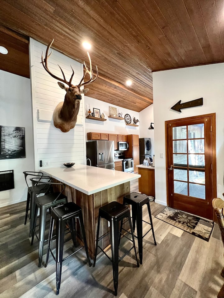 Rustic/ Modern Peaceful Cabin. Excellent Ambiance. - Strawberry, AZ
