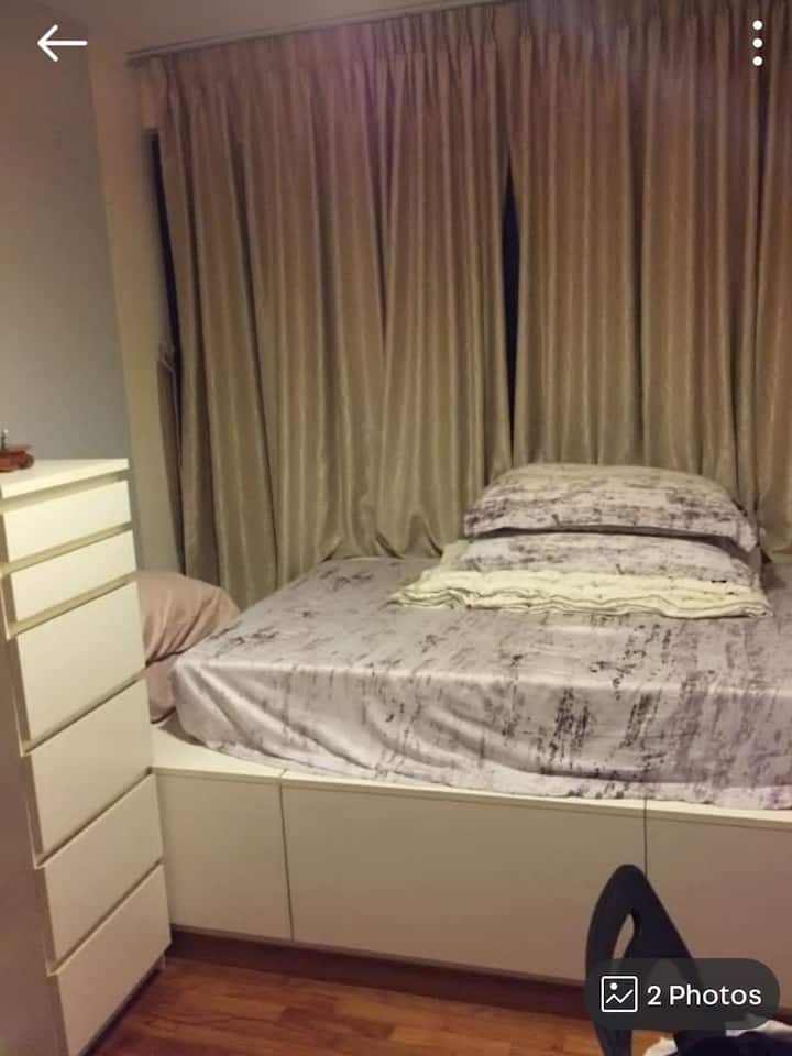 Simple, Low Cost And Liveable With  Facilities. - Changi