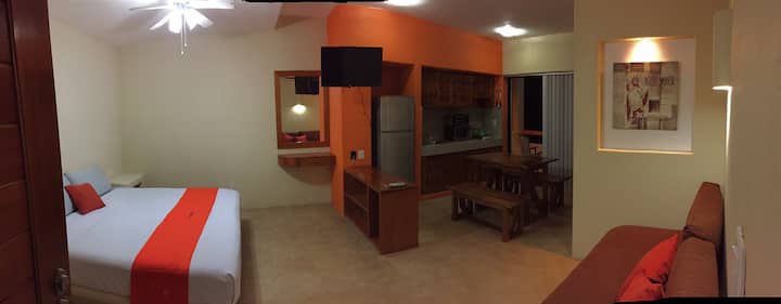 Casa Roselia: Mayra. En El Corazón De Zihuatanejo - Zihuatanejo