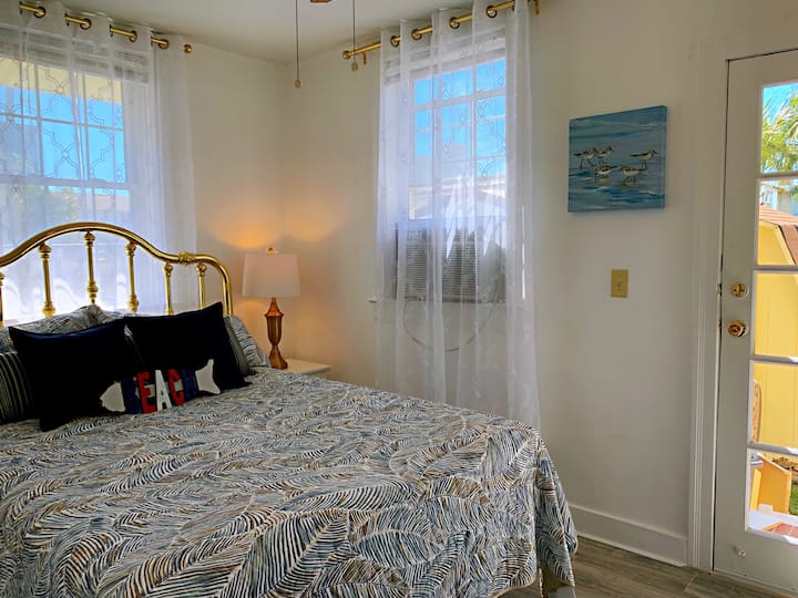 Jacksonville Beach Retreat #3 - Jacksonville Beach, FL