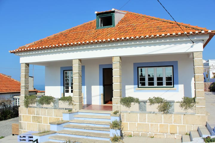 Chill In Ericeira Surfhouse - Ericeira