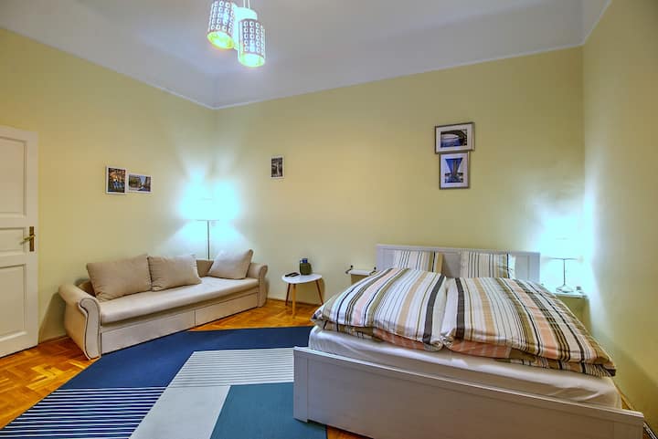 Two Rooms Apartment In The Center - Budapest