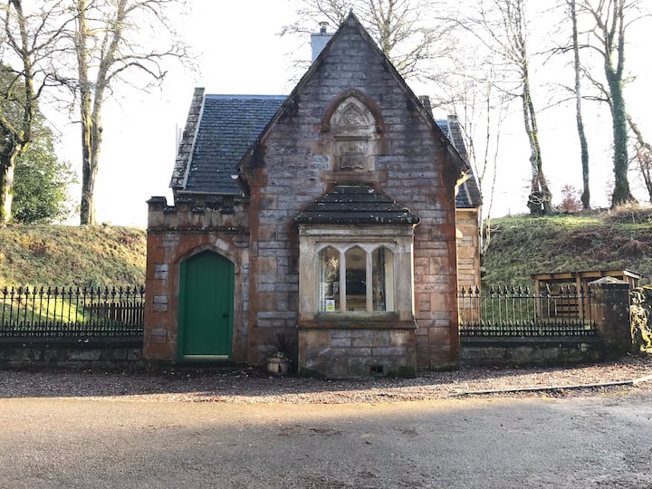 Quirky Gatehouse In Quiet Spot Close To River - Invergarry