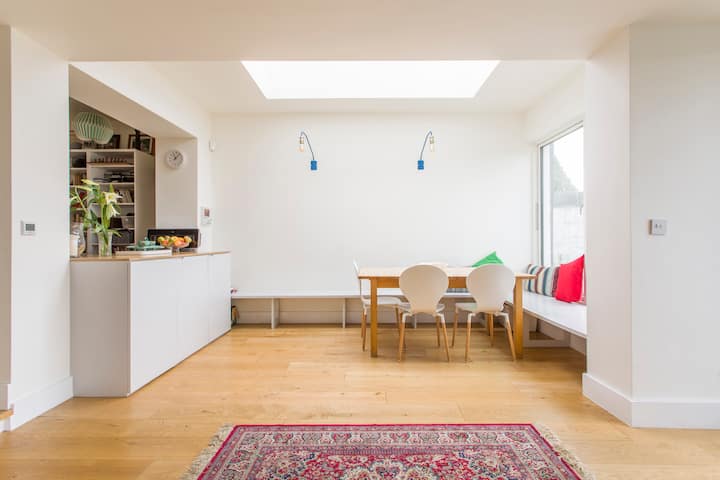Modern Bright Family Home In South City Central - Dublin