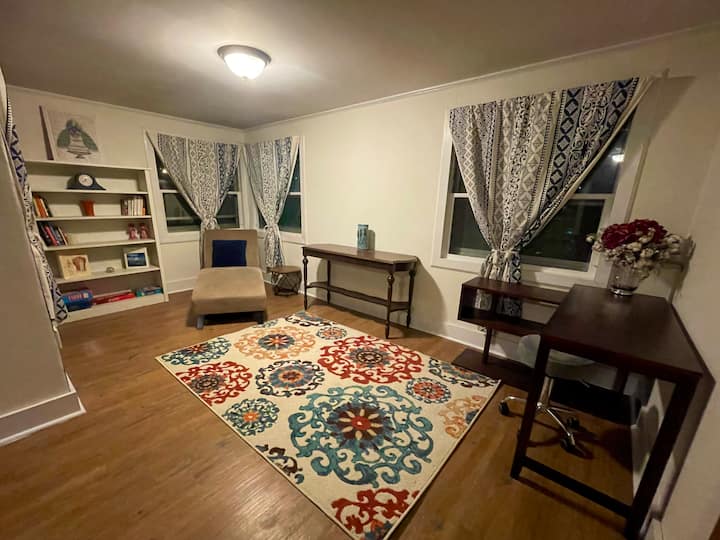 Lovely 1 Bedroom Apartment Near Buttermilk Falls - Ithaca, NY