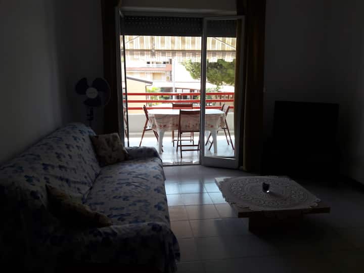 "Furci Verde"  Appartamento Con  Balcone\terrazzo - Roccalumera