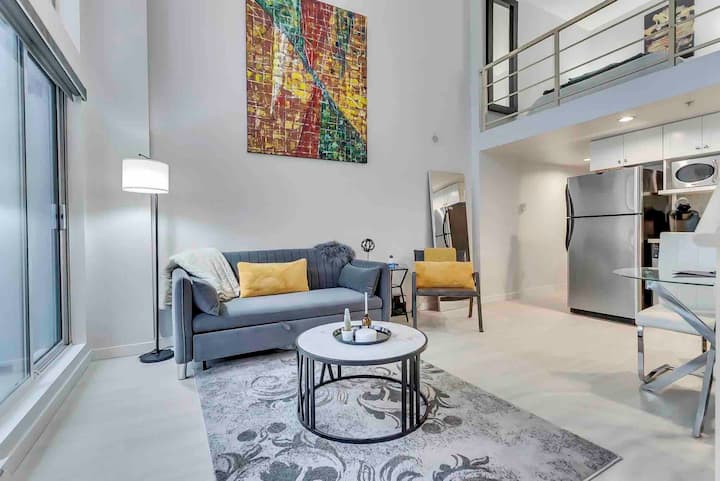 Modern Loft In Dt Vancouver With Parking - Vancouver