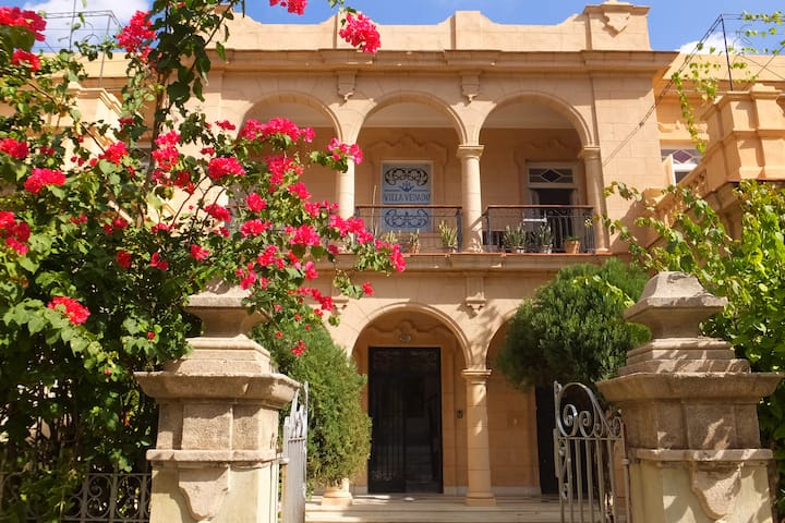 Villa Vedado - Colonial Style - Groups & Individ. - La Havane