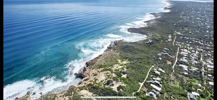 King Beds 86’tv
3mins Hotsprings, 2mins Beach. - Rye