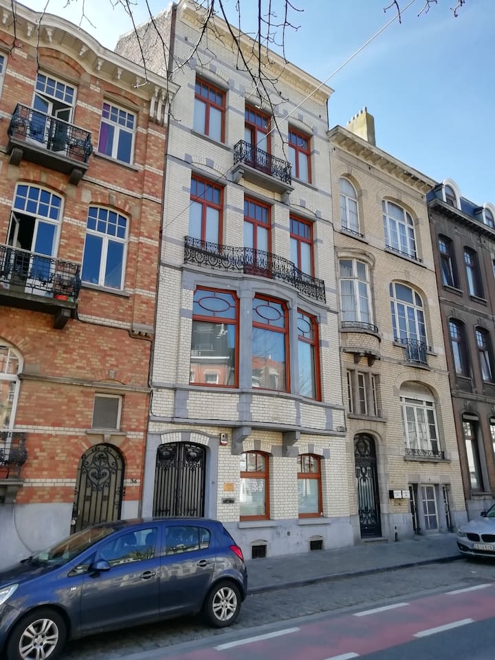 Studio Vintage / Art Déco à Tour Et Taxis - Regione Bruxelles, Belgio