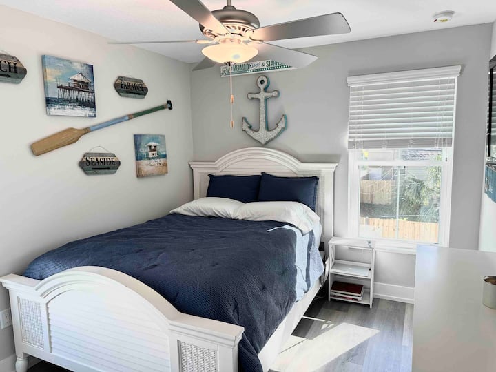 So Comfy And Cozy! - St. Petersburg, FL