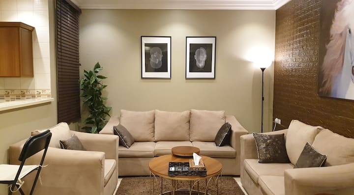 Cozy Apartment American Design
(Selfe Check In) - Riad