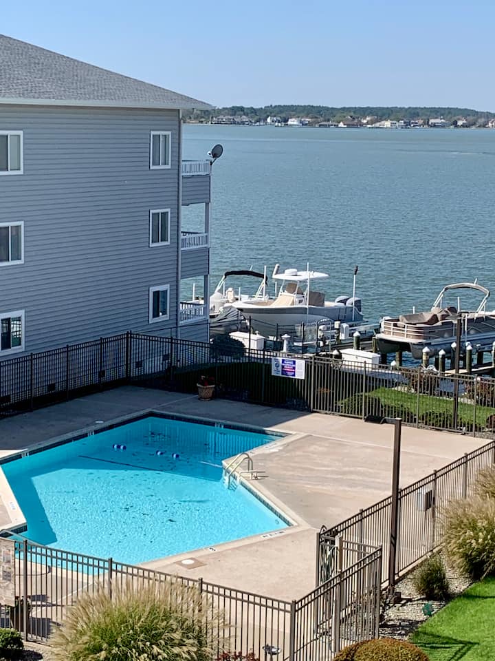 Unique Bay Front Sanctuary Condo - Ocean City, MD
