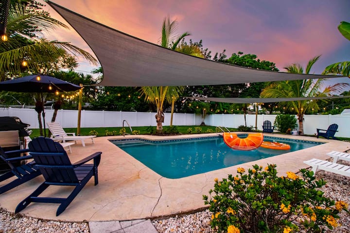 Orange Oasis: Clean, Heated Pool, Near Beaches. - Bradenton, FL