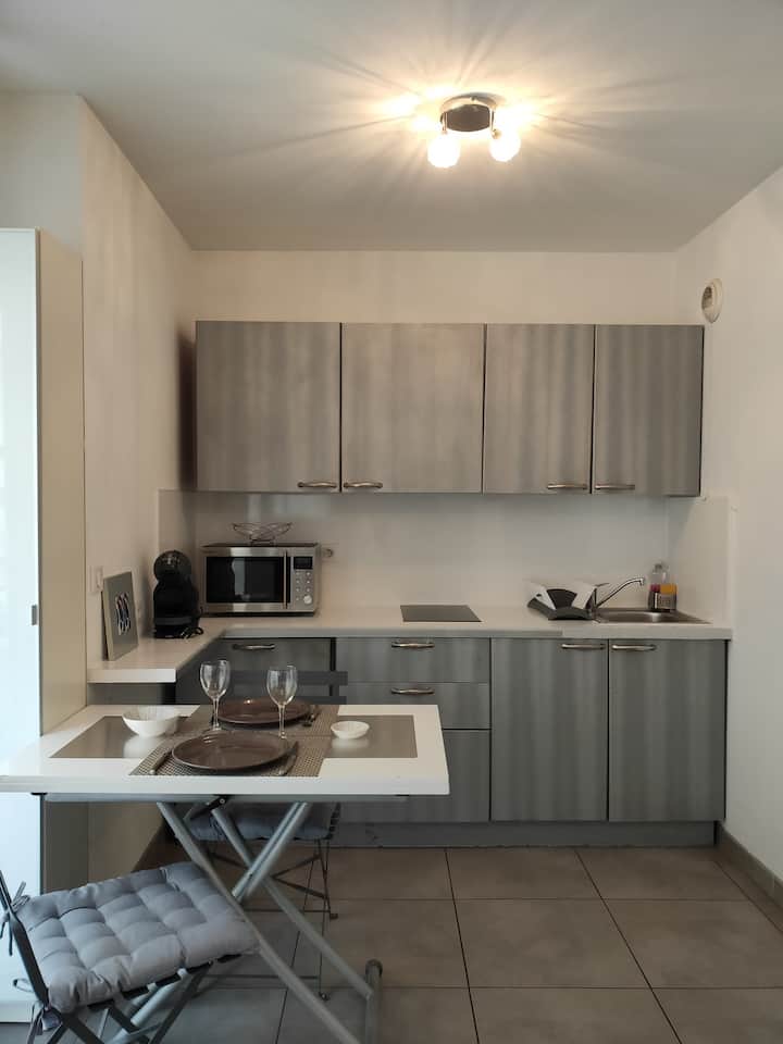 Studio Raffiné & Idéalement Situé - Niza