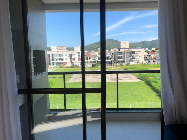 Apartamento Novo à 250 Metros Da Praia De Palmas - Governador Celso Ramos