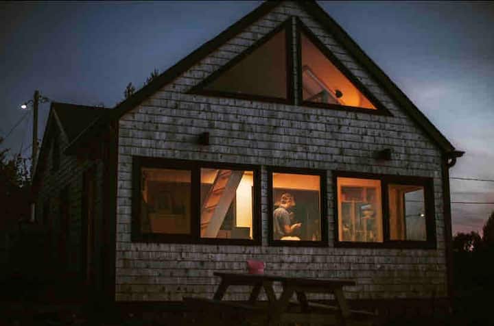 Salt Marsh Cabin Near Lawrencetown Beach - Halifax