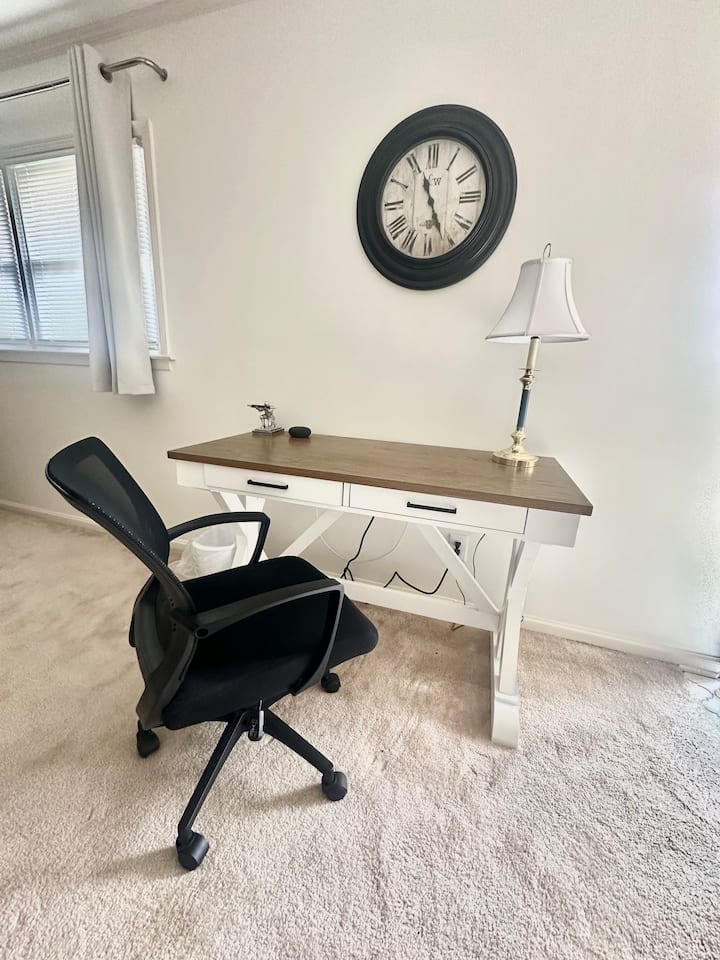 Montgomery Retro Retreat - Montgomery, AL