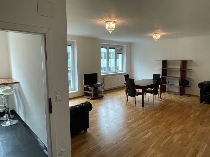 Cozy And Peaceful 3 Room 80m2 Apt, Free Parking - Wien