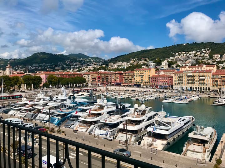 Exceptionnel Sur Le Bassin Du Port De Nice Vue Mer - Nice