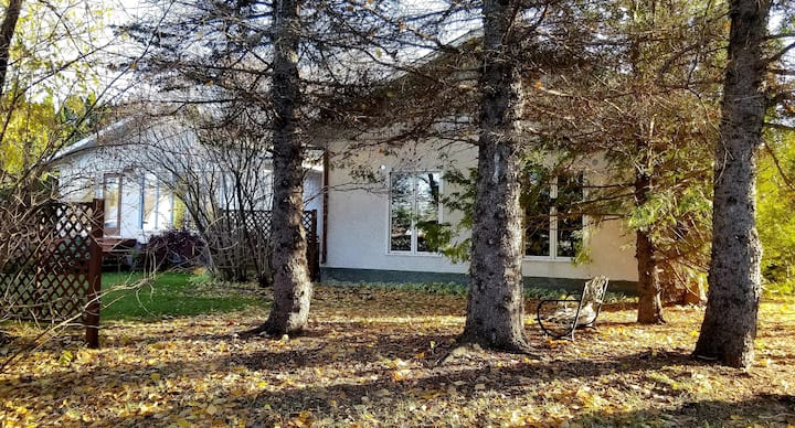 Open Concept Apartment With Quiet Park Setting! - Steinbach