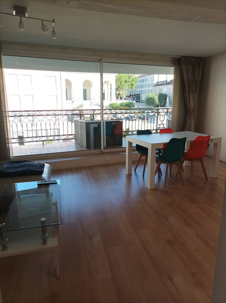 Appartement Plein Centre Ville - Oyonnax
