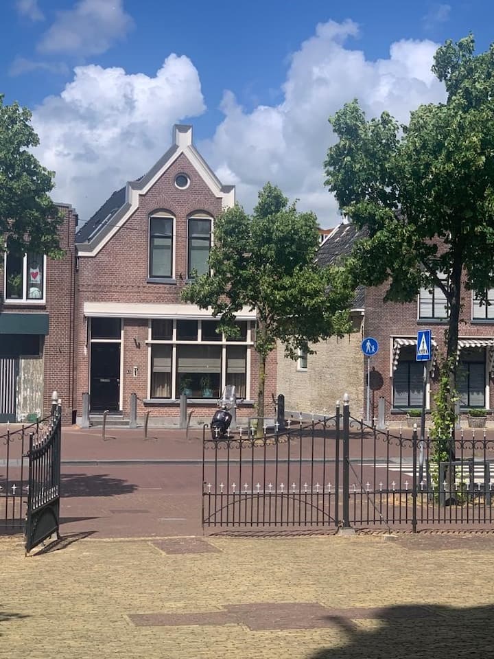 Welkom In Onze Unieke Loft In Hartje Sneek. - Sneek