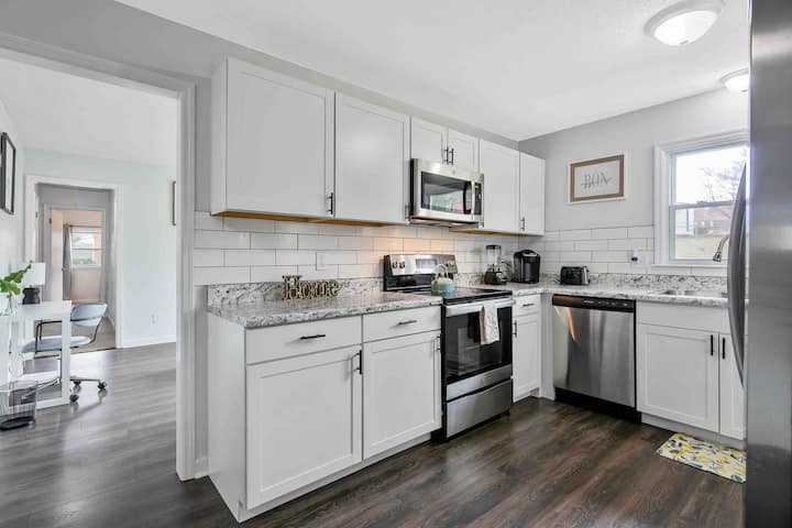 Modern Home Near Medical Center And Fort Bragg - Fayetteville, NC