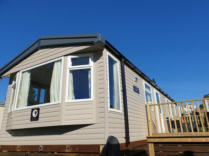 Coral Cabin, Luxury, Warm, Sleeps 6 & Pet Friendly - Kippford