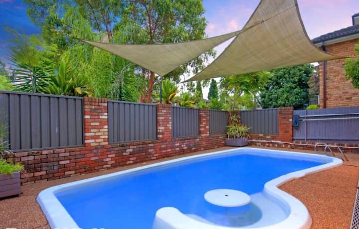 Swimming Pool - Relax And Enjoy Summer - Blacktown