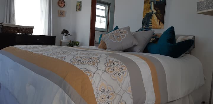 Seashorebreezes Near Horseshoe Bay, 1qn/1sb,2bath - Bermuda