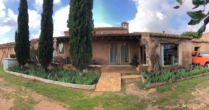 Masia Del Pozalet, Cerca Y Lejos De Valencia - Cheste