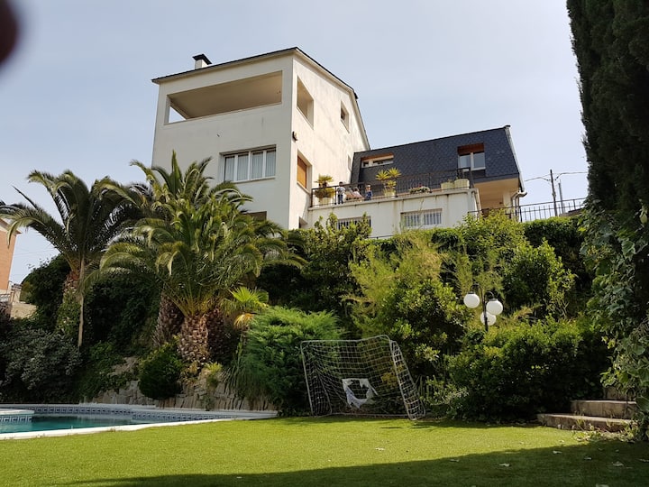 Suite, Habitacion Privada Con Terraza Baño Y Never - Martorell